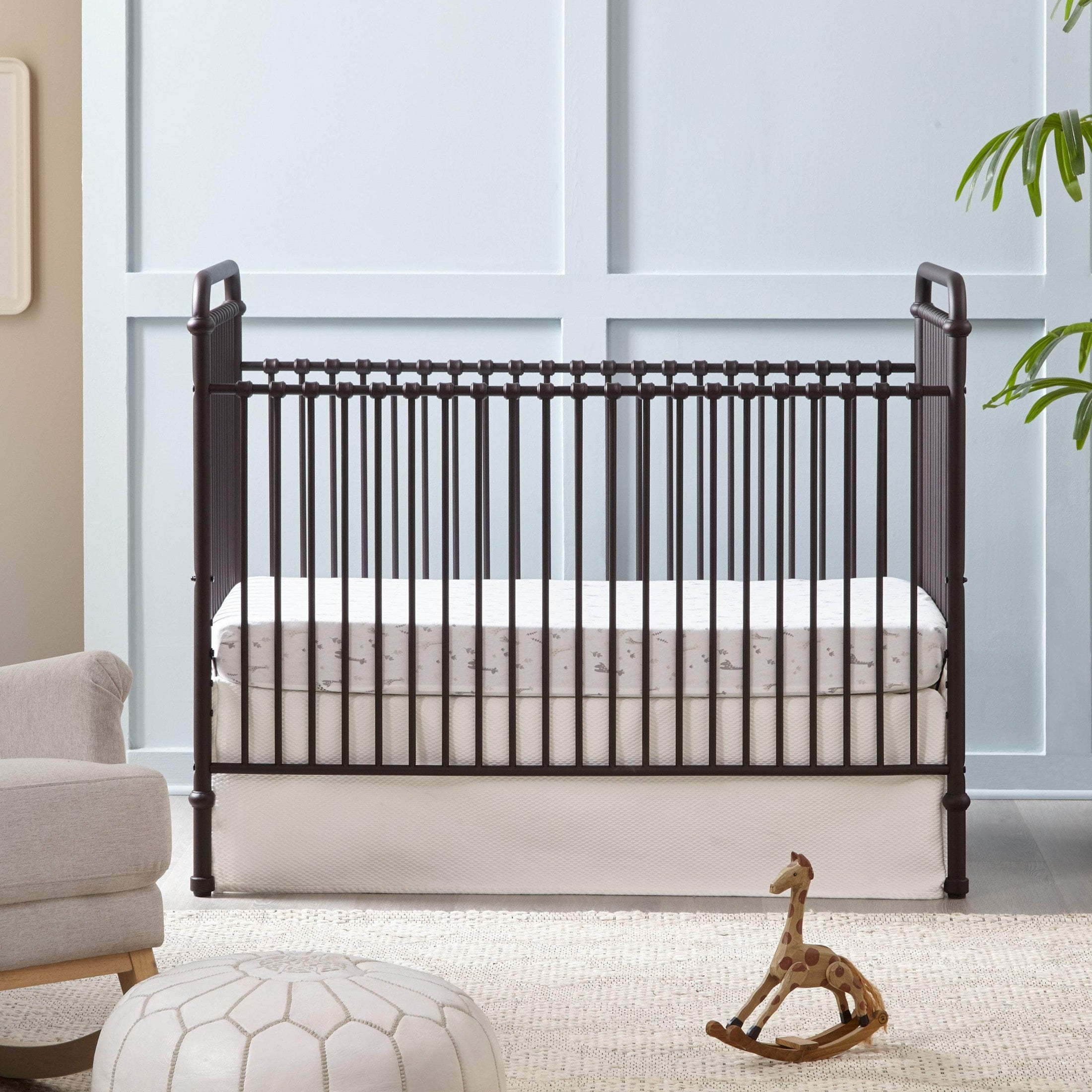 Abigail 3-in-1 Convertible Crib – Namesake